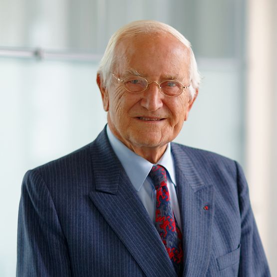 Sonepar annonce la disparition de son fondateur et président d'honneur Henri Coisne