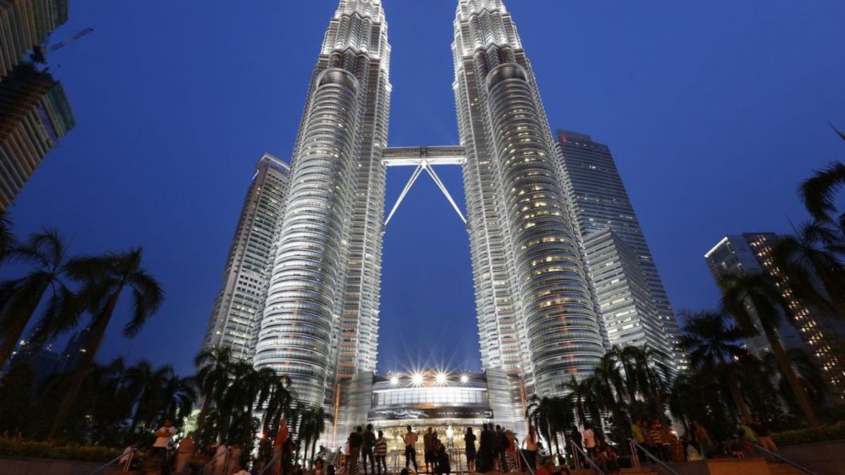 KVC Wins Three Awards at the APC Channel Awards by Schneider Electric