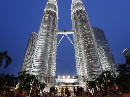 KVC Wins Three Awards at the APC Channel Awards by Schneider Electric